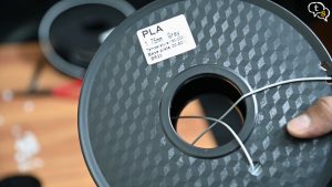 How to Change Filament on the Creality Ender 3 3D printer ...