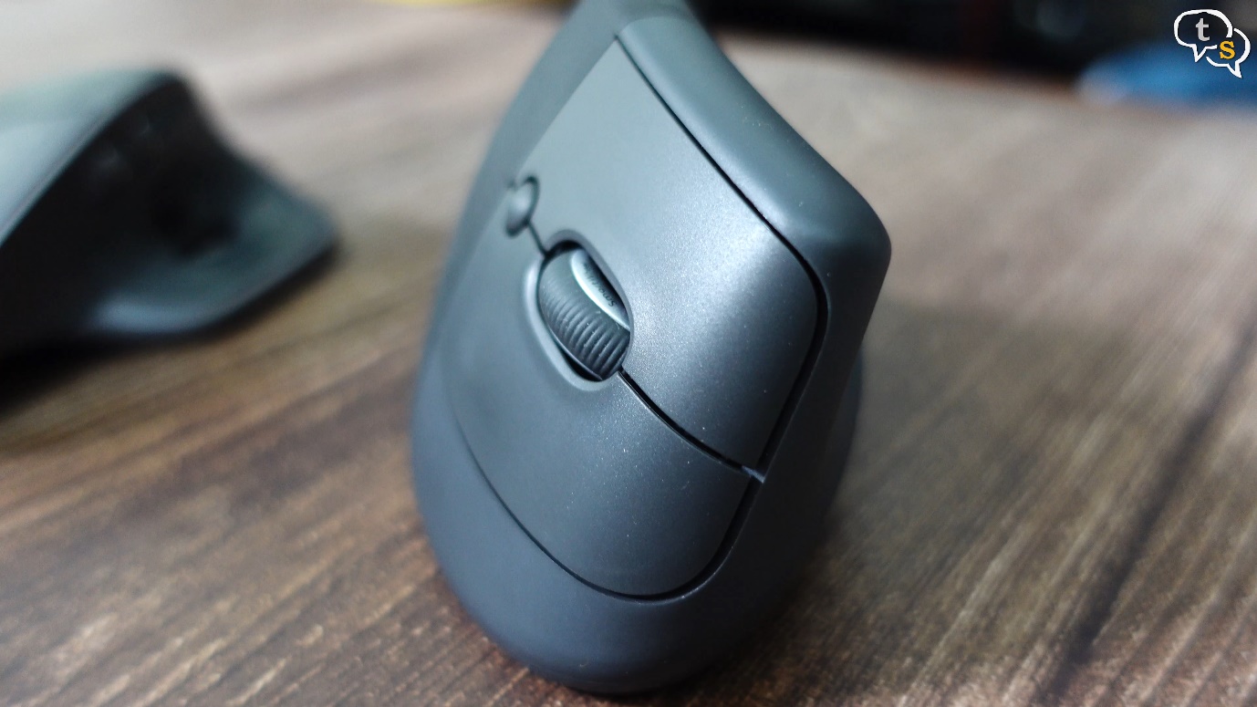 Logitech Lift Wireless Ergonomic Mouse | talkingStuff Network